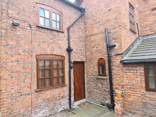 Barlow Moor Road, Chorlton 1 bed apartment to rent £1,050 pcm £242 pw