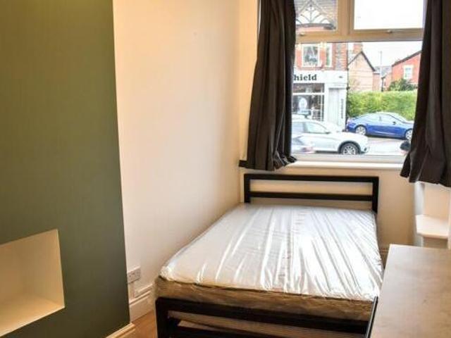 Barlow Moor Road, Chorlton, 1 Bedroom House