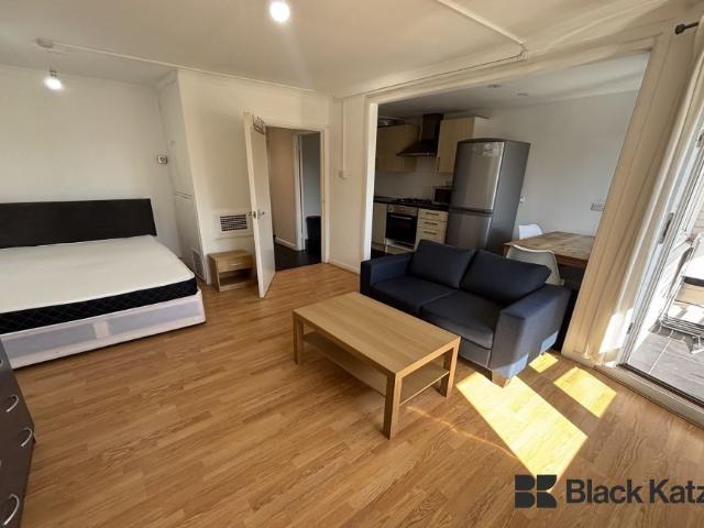 Barlow Street, Elephant And Castle SE17, Studio to rent, £1,582 pcm | PrimeLocation