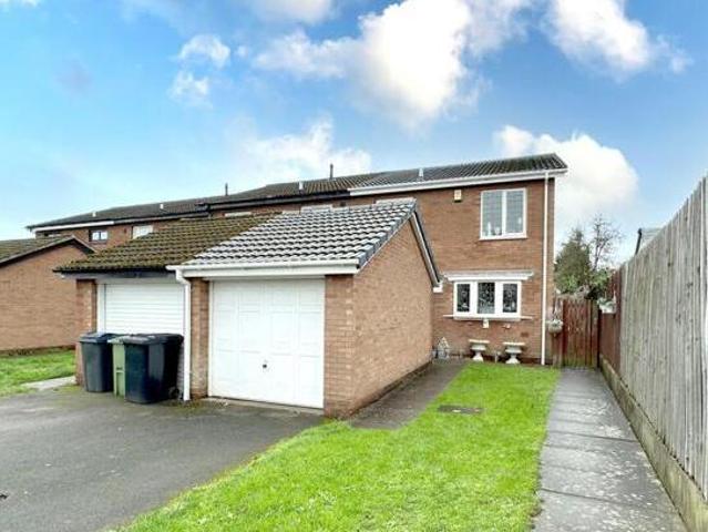 Barn Meadow, Birmingham, 3 Bedroom End