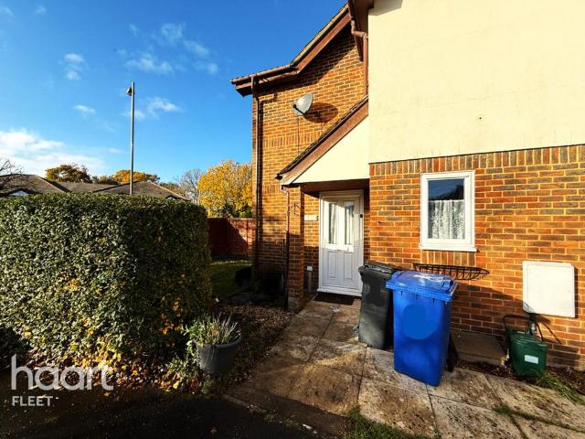 Barn Meadow Close, Fleet 1 bed semi detached house to rent £1,295 pcm £299 pw