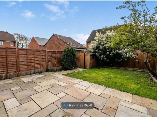 Barn Owl Drive, Bracknell RG12, 3 bed detached house to rent, £2,200 pcm | PrimeLocation