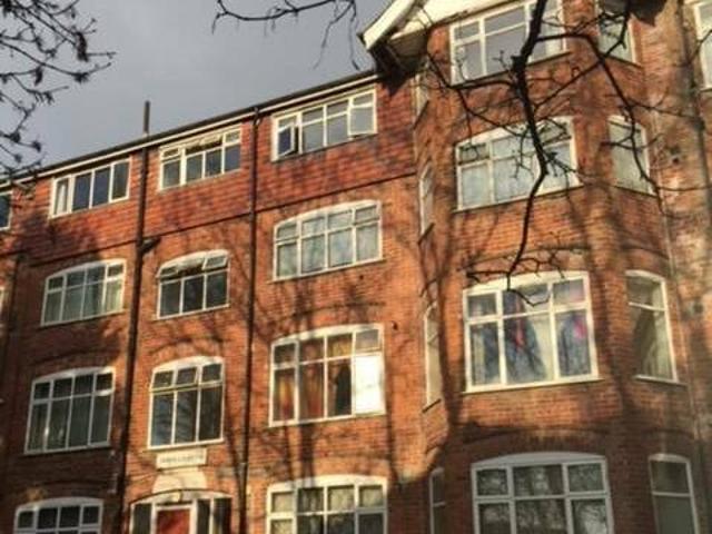 Barn conversion for rent in Barnfield Flats SO19