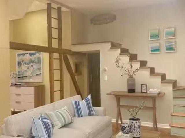 Barn house Front house