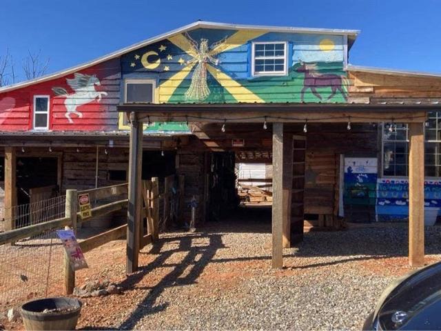 Barn loft room for rent