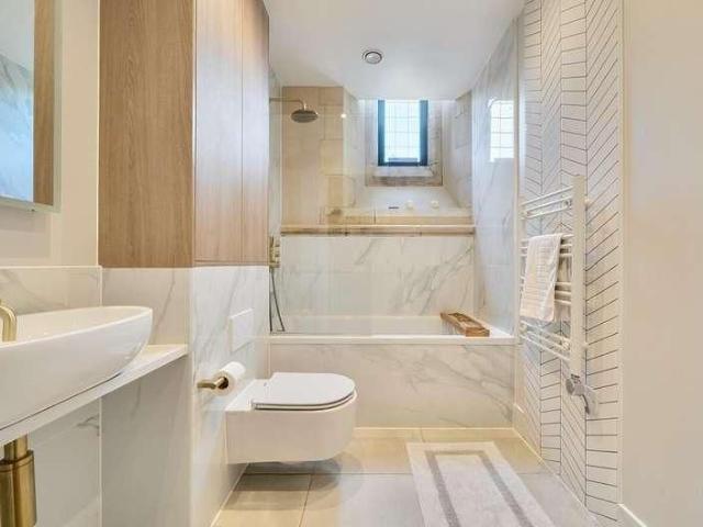Barnabas Apartments, Holden Road, Woodside, N12