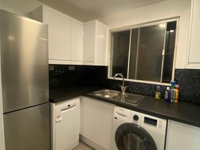 Barnard Court, Dartford DA2, 2 bedroom flat to rent 69768759 | PrimeLocation