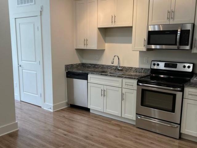 Barnbeck Place 2 Bedroom Apartment for Rent at 398 Federal Rd, Brookfield, CT 06804