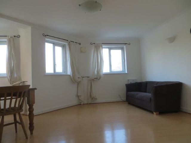 Barnby Street E15, 2 bed flat to rent, £2,000 pcm | PrimeLocation