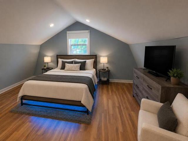 BarndoMINI Nestle in FairBARN Private Entry, Private Bath, Loft BedRoom, Large Bath