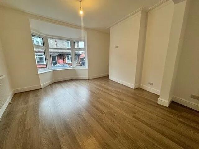 Barndale Road L18