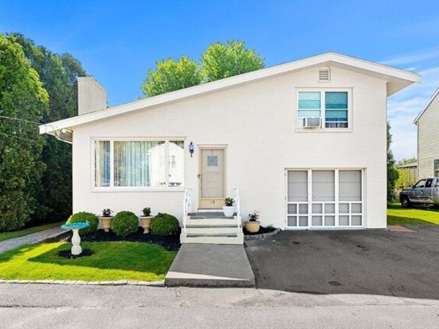 Barnes Cir, Salem, Home For Sale