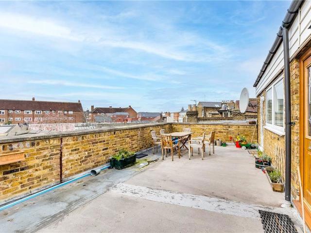 Barnes High Street, Barnes SW13, 1 bed flat to rent, £1,750 pcm | PrimeLocation