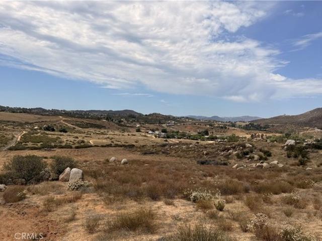 Barnes Ln, Menifee, CA 92584