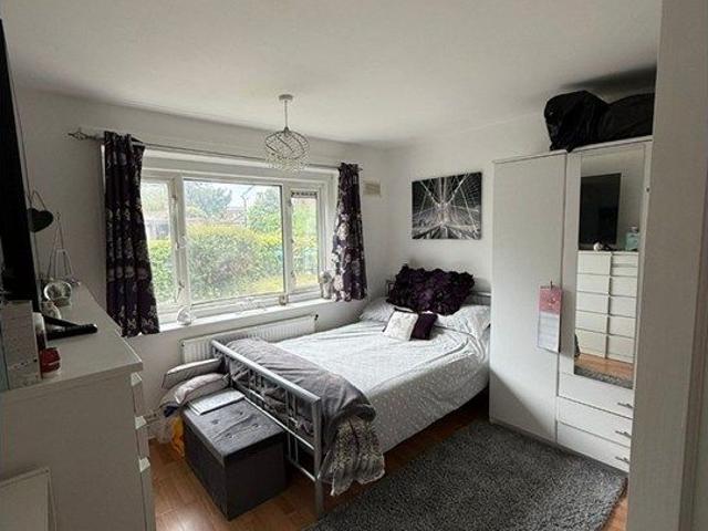 Barnes, London SW13, 2 bed flat to rent, £2,390 pcm | PrimeLocation
