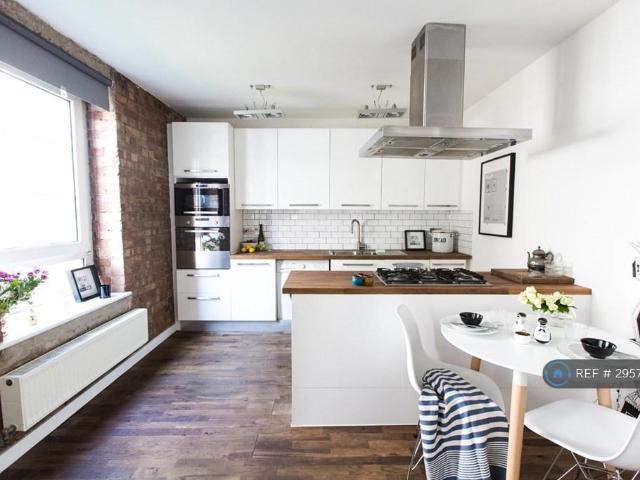 Barnett House, London, E1 2 bed flat to rent £3,467 pcm £800 pw