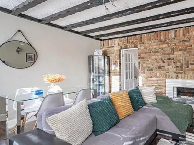 Barnet Grove, London, E2 6AU, United Kingdom | 3 bed apartment for rent #139270343 | Rentberry