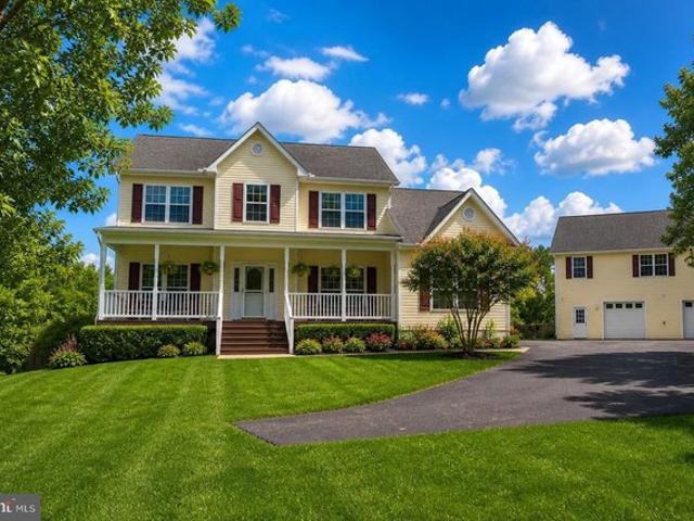 Barney, Hughesville, MD 20637