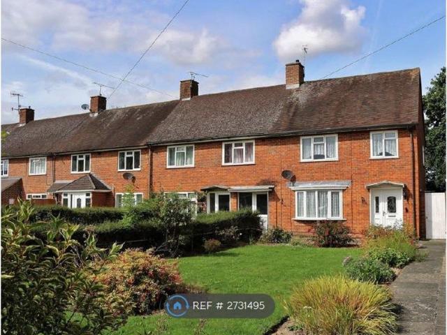 Barnfield Rd, Crawley RH10, Room to rent, £690 pcm | PrimeLocation