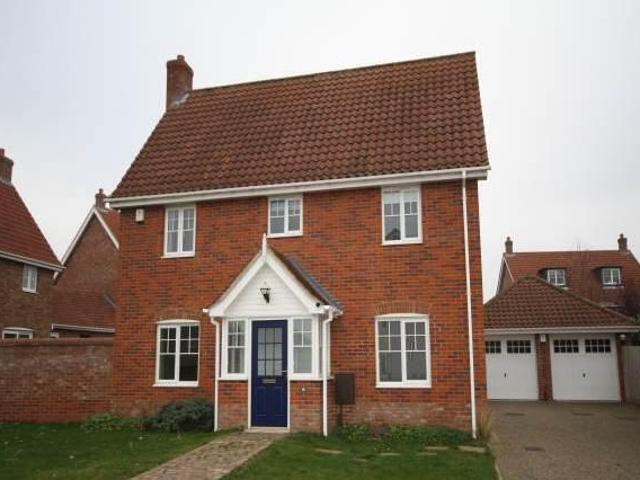 Barnham Close, Chapel Break, 3 Bedroom House