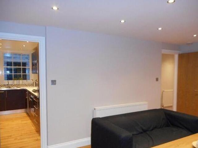 Barnsbury Street, London, 2 Bedroom Flat