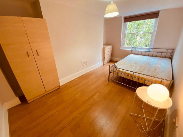 Barnsbury Road, London N1, 4 bed flat to rent, £4,853 pcm | PrimeLocation