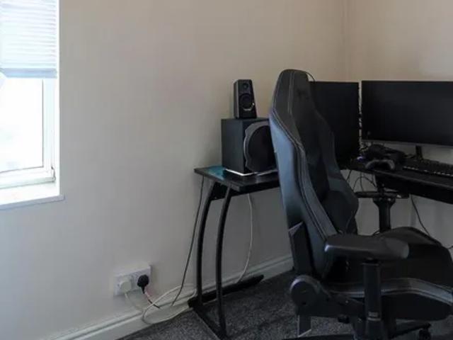 Barnsdale Crescent, Shenley Fields, B31 1TB, United Kingdom | 3 bed duplex for rent #122910234 | Rentberry
