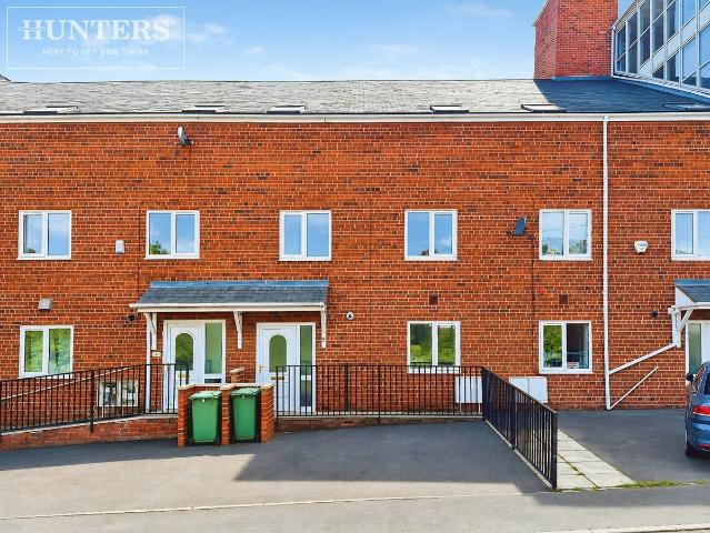 Barnsley Road, South Elmsall, Pontefract WF9, 3 bed town house to rent, £800 pcm | PrimeLocation