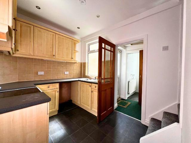 Barnsley S70, 3 bed terraced house to rent, £890 pcm | PrimeLocation