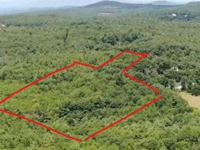 Barnstead NH 03225 104570015