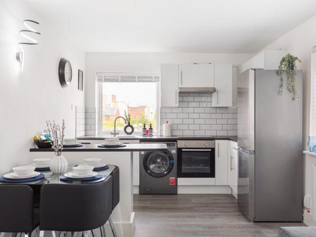 Barnwood, ReadIng, ReadIng, RG30 2 bed flat to rent £1,325 pcm £306 pw