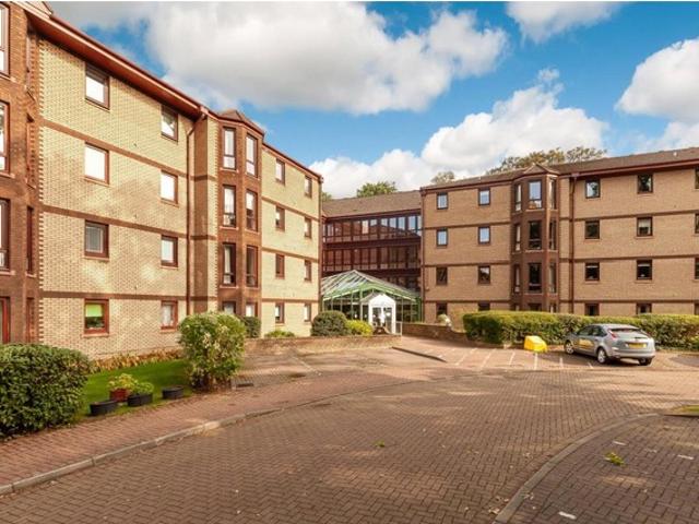 Barnton Park View, Barnton, EH4 6EL