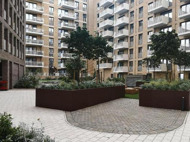 Baronet House. Lakeside Drive, London, 2 Bedroom Flat