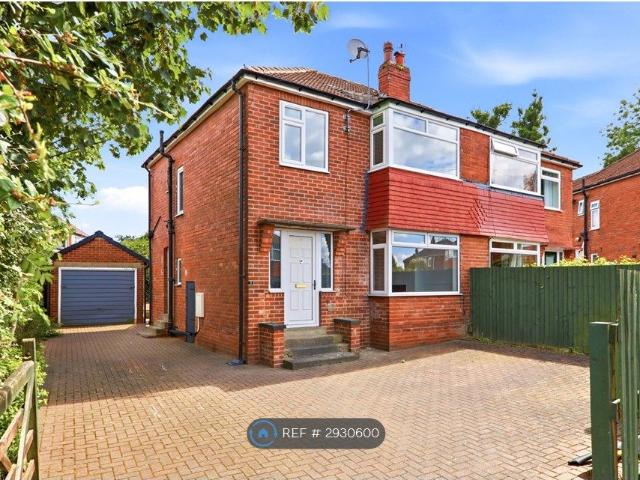Baronsway, Leeds LS15, 3 bed semi detached house to rent, £1,400 pcm | PrimeLocation