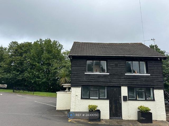 Barons Court, Cardiff CF64, 1 bed flat to rent, £745 pcm | PrimeLocation