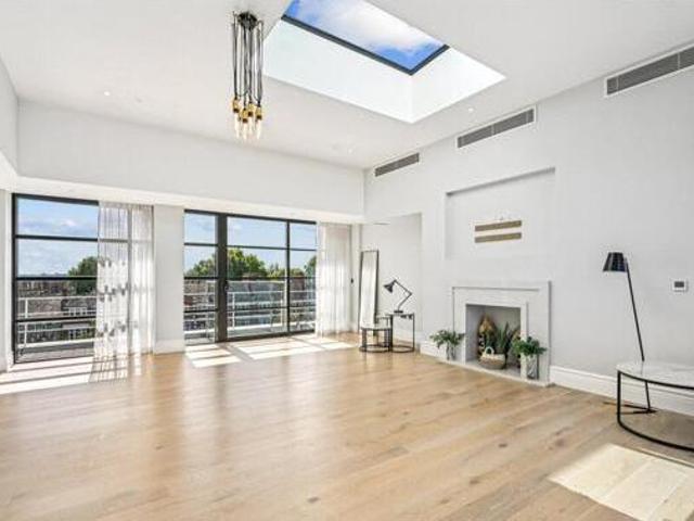 Barons Keep, Gliddon Road, 4 Bedroom Penthouse