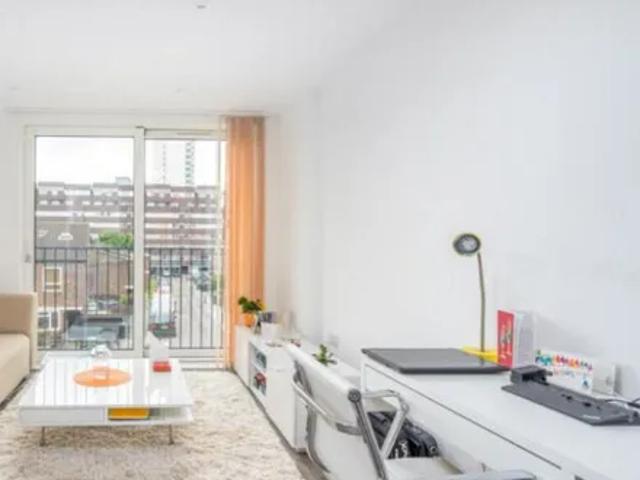 Baroque Gardens, Carteret Way, London, SE16 7EL, United Kingdom | 1 bed apartment for rent #140655155 | Rentberry