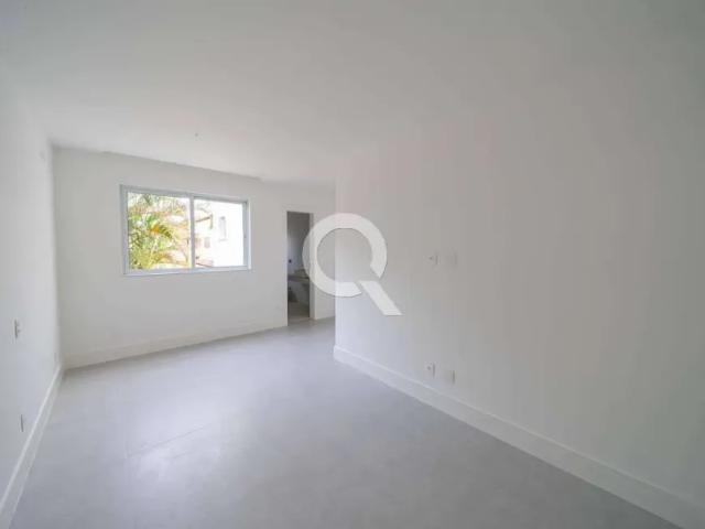 Barra da Tijuca | Casa 4 quartos, sendo 4 suites