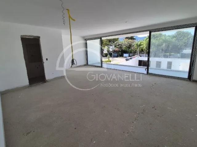 Barra da Tijuca Casa Triplex no Rio Mar, 522m² de área construída, 4 suítes com varanda, sauna, pi