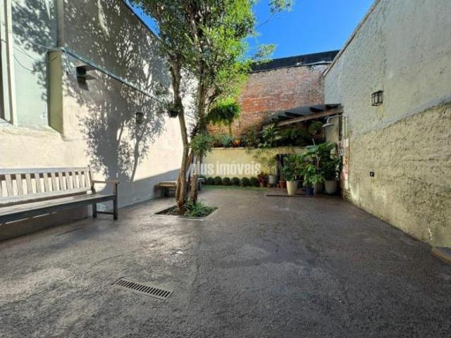 Barra Funda! Imóvel Comercial Totalmente reformado para Bar e restaurante!