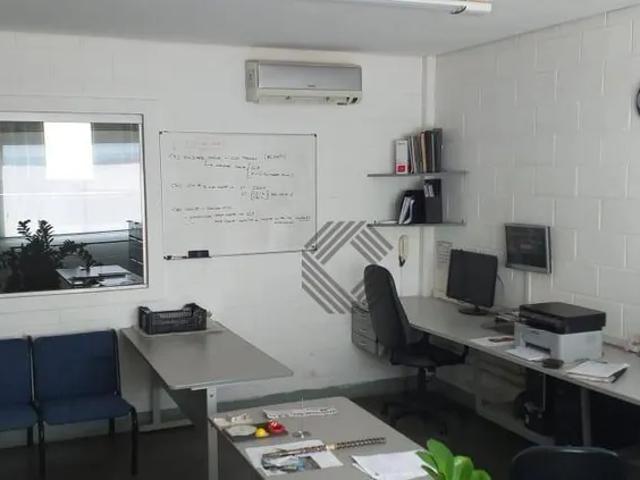 Barracão à venda, com terreno de 300 m2 e 320 m² de construção e Éden Sorocaba/SP