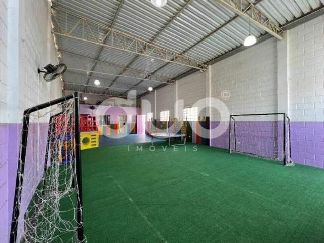 Barracão à venda em Piracicaba no bairro Conceição, 179 m² por R$ 570.000,00