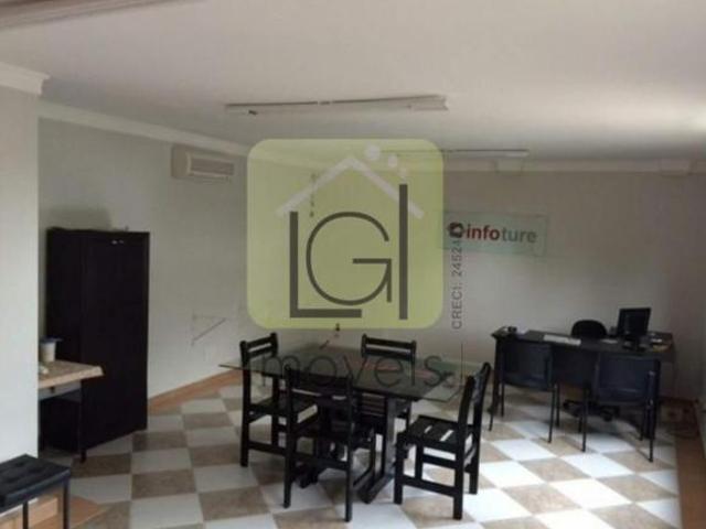 Barracão comercial com 4 salas, 2 banheiros e 10 vagas de garagem em Itu SP, Progresso: 1.000m²!