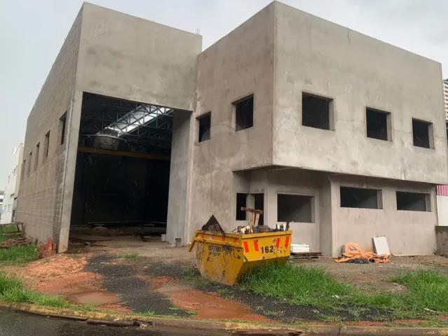 Barracão Industrial com Ponte Rolante de 5t e Escritório – Condomínio Alpha Nort