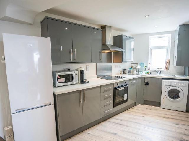 Barrack Court, Barrack Road, Newcastle Upon Tyne NE4, 2 bed maisonette to rent, £1,495 pcm | PrimeLocation