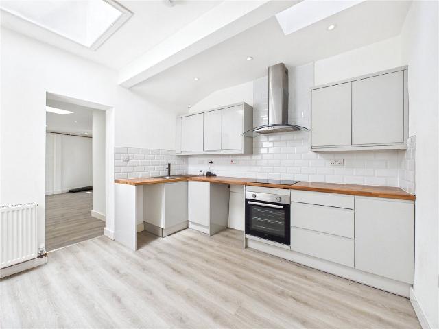 Barrack Lane, Ipswich, Suffolk IP1, 1 bed flat to rent, £850 pcm | PrimeLocation