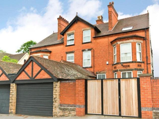 Barrack Lane, The Park, 6 bed semi detached house to rent £3,520 pcm £812 pw