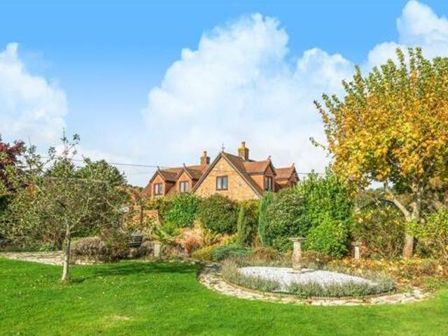 Barrack Road, West Parley, 4 Bedroom House