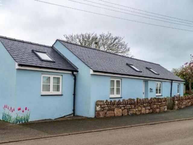 Barras Road, Brynsiencyn, 1 Bedroom Cottage
