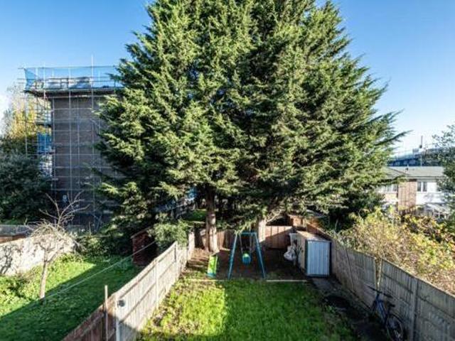 Barringer Square, Tooting Bec, 3 Bedroom Terraced